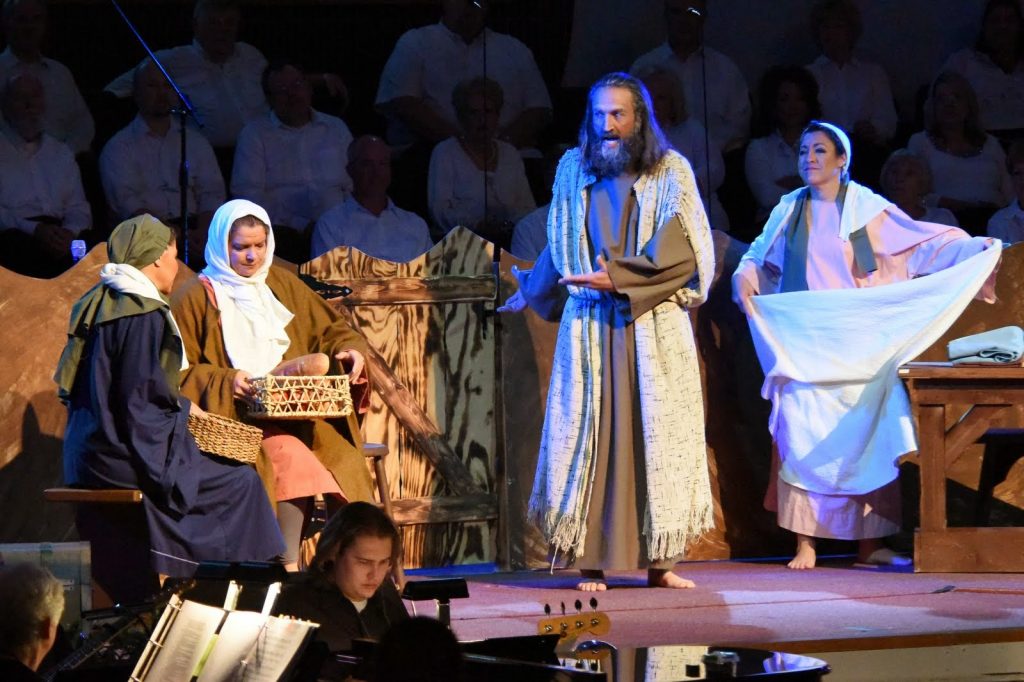 Christmas At Bethlehem Inn – A New Christmas Play For Your Church or School